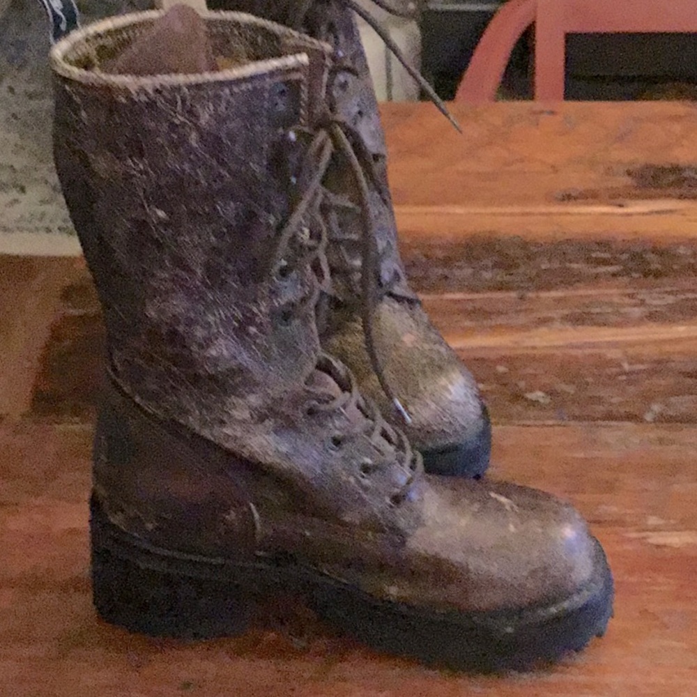 Vintage Muro 1970’s Distressed Platform Boots - Gem